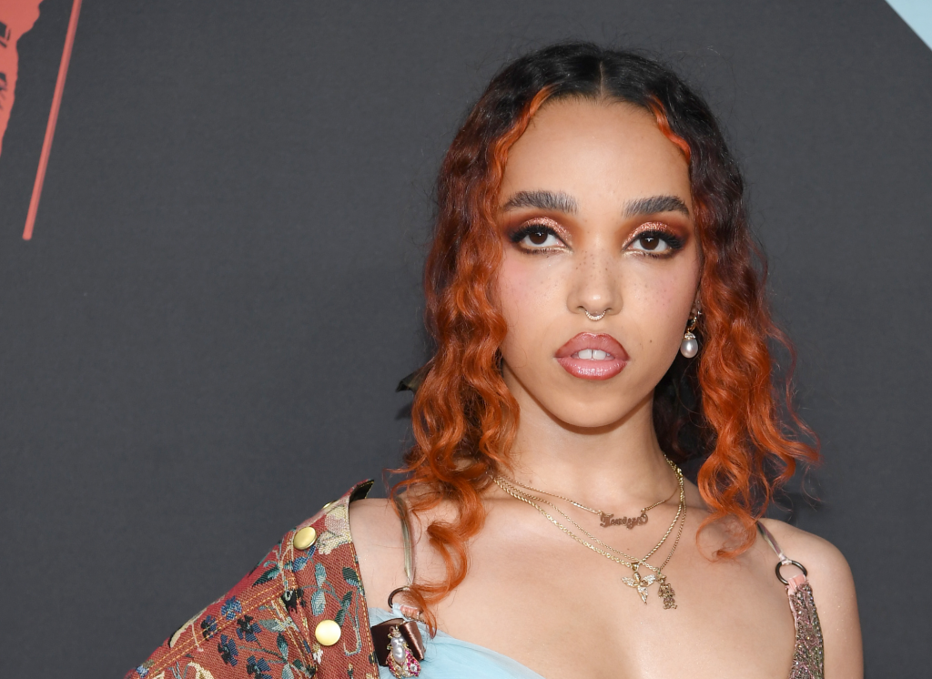 FKA Twigs estrena el video de ‘Holy Terrain’ | CusicaPlus
