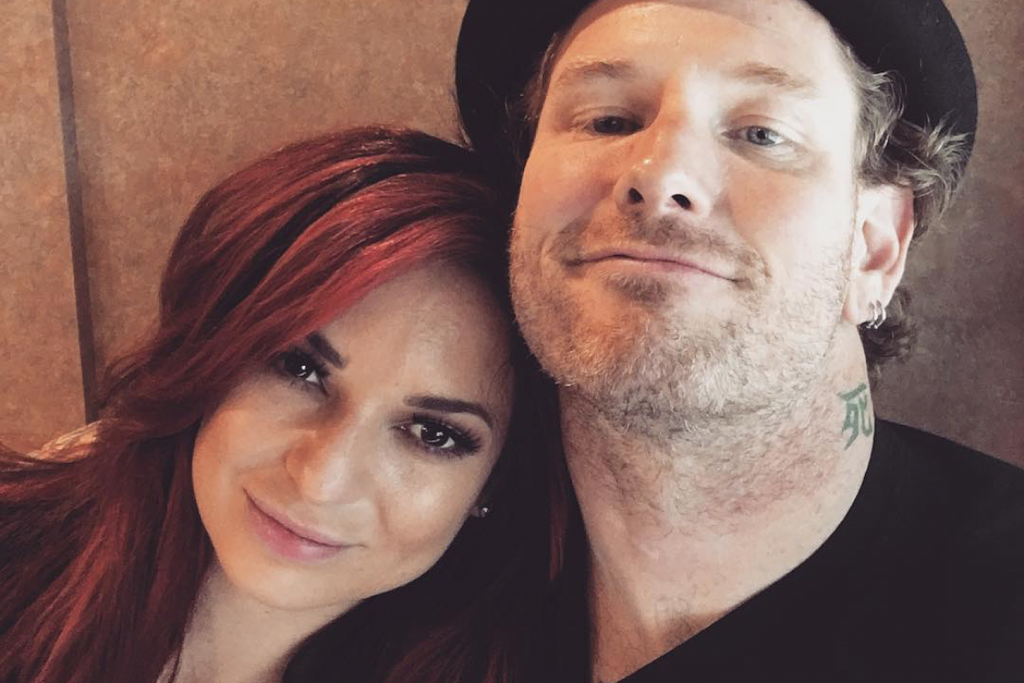 Corey Taylor de Slipknot y su esposa Alicia, están trabajando en un ...