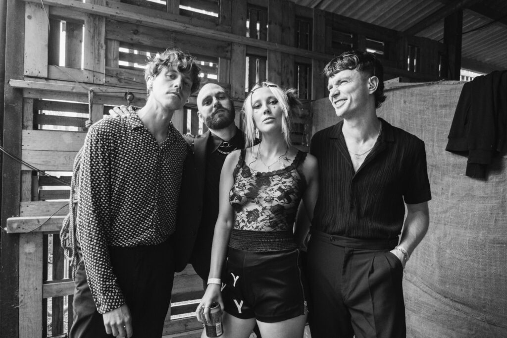 YONAKA regresa con el single 'Panic' | CusicaPlus