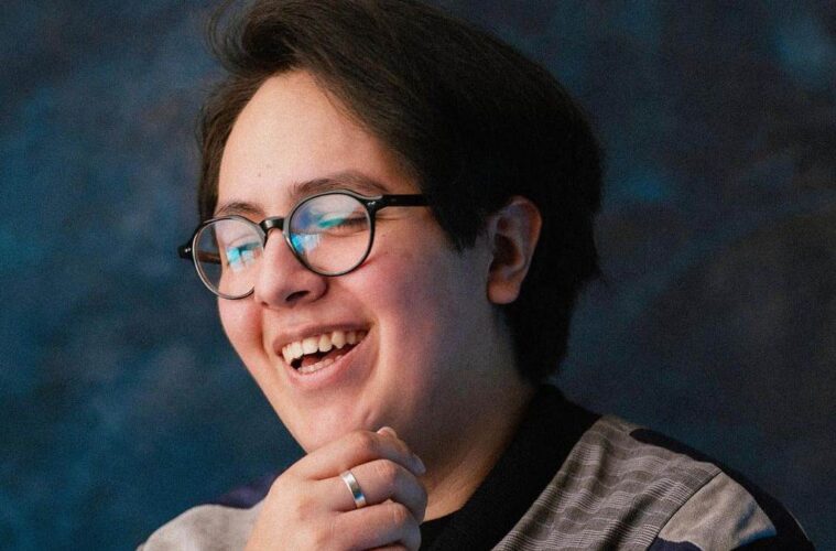 Aviella lanza su EP debut 'Dramatic' | CusicaPlus