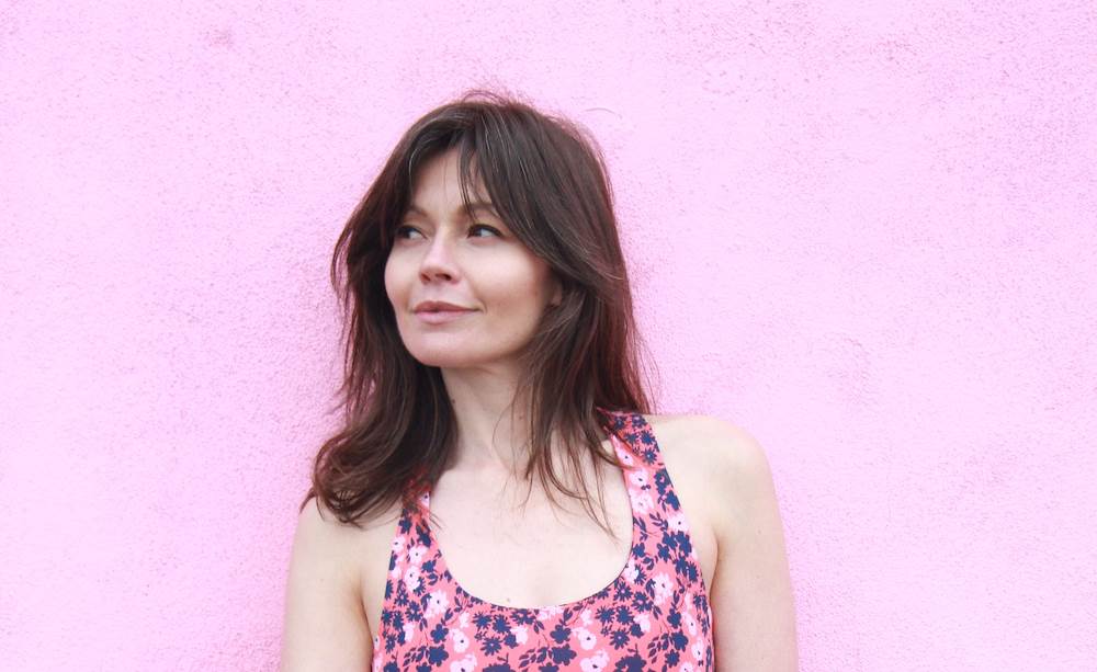Sarah Banker publica el EP 'Into the Heart' | CusicaPlus