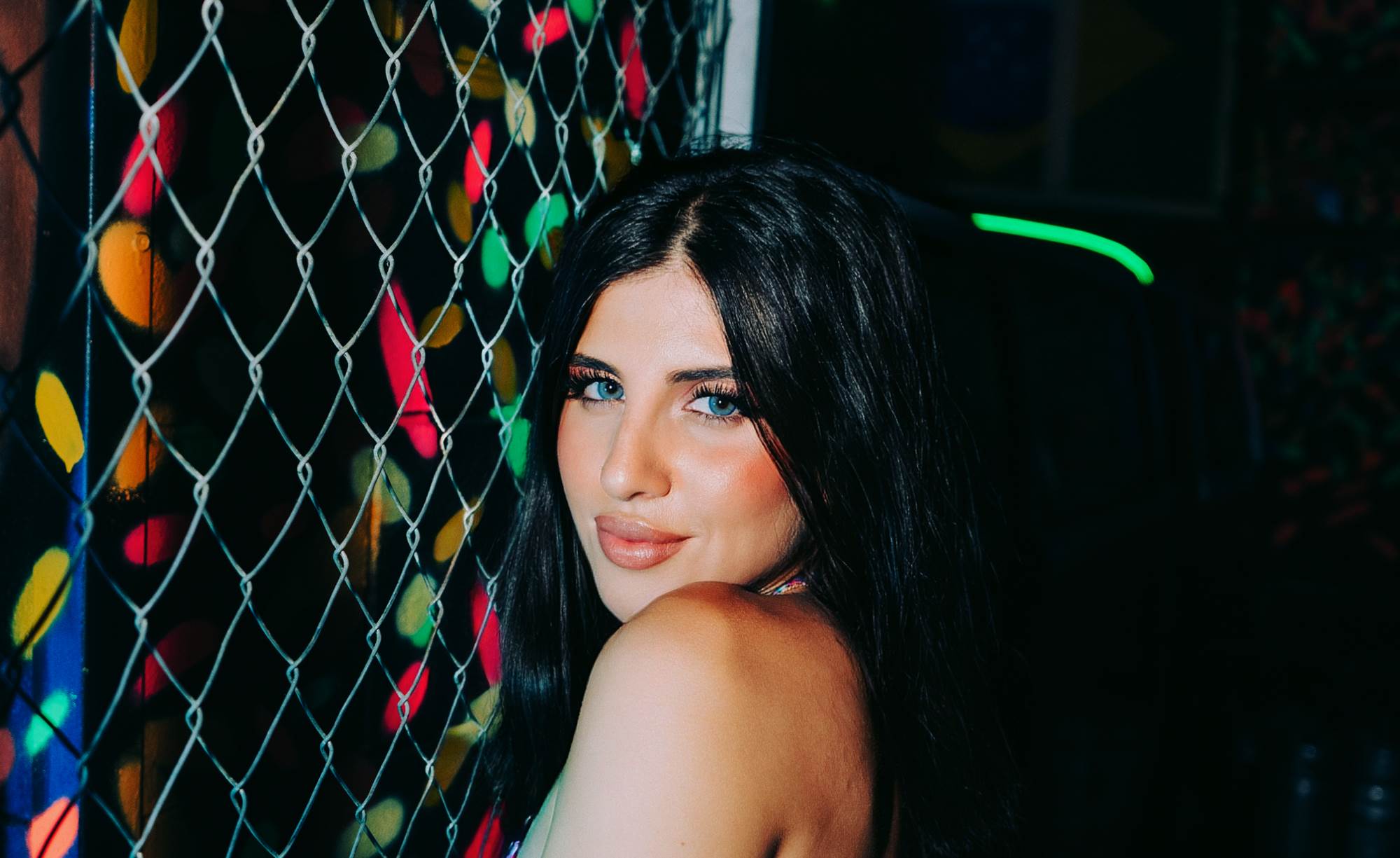 Emma García lanza la electrónica 'KSUAL' | CusicaPlus