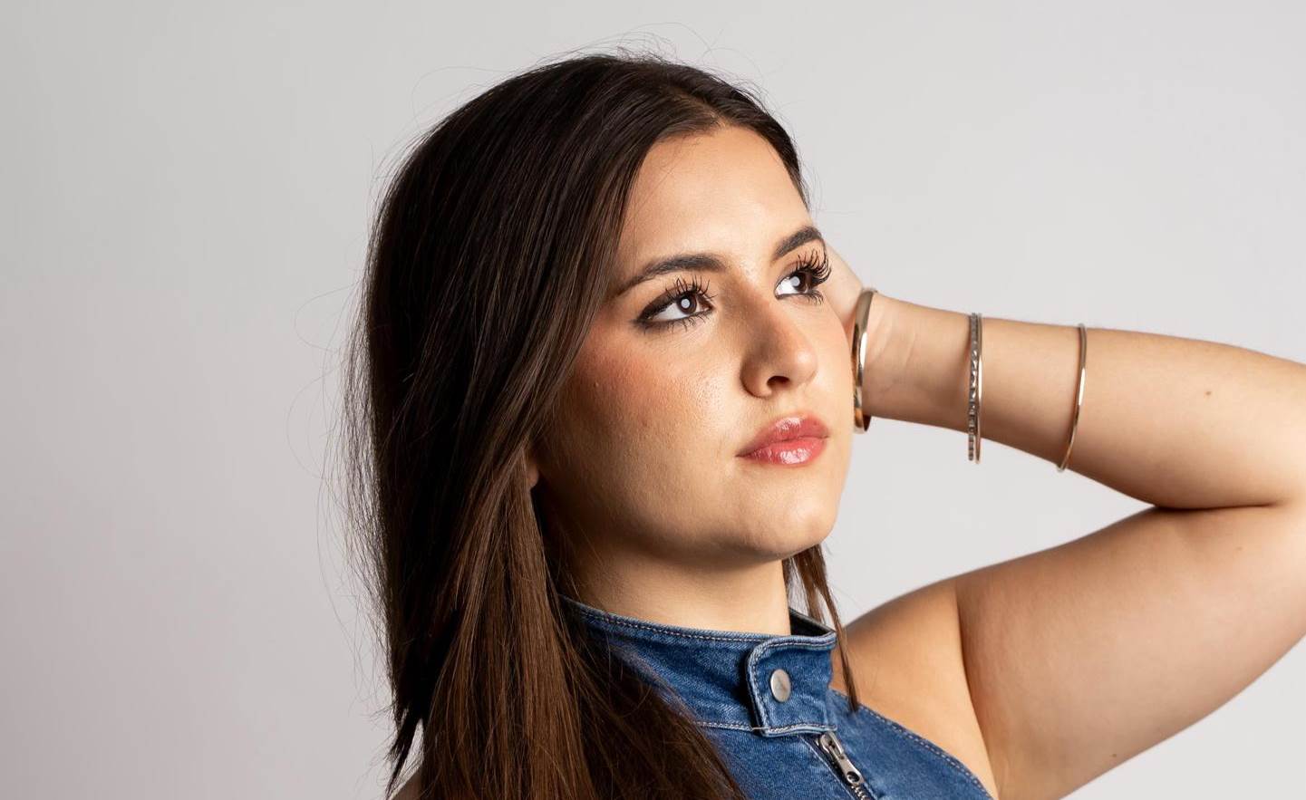 Anabella Arocha: ‘Me veo viviendo de la música y ser feliz mientras lo ...