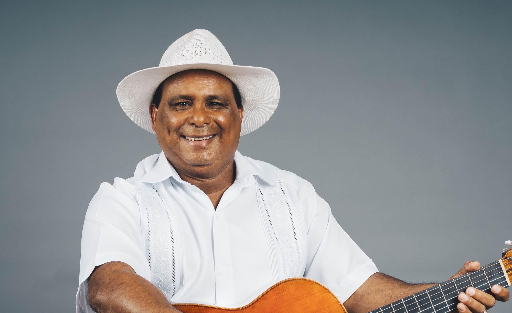 Escucha 'Frágil de Cristal (Remix)' de Montuno Cubano | CusicaPlus